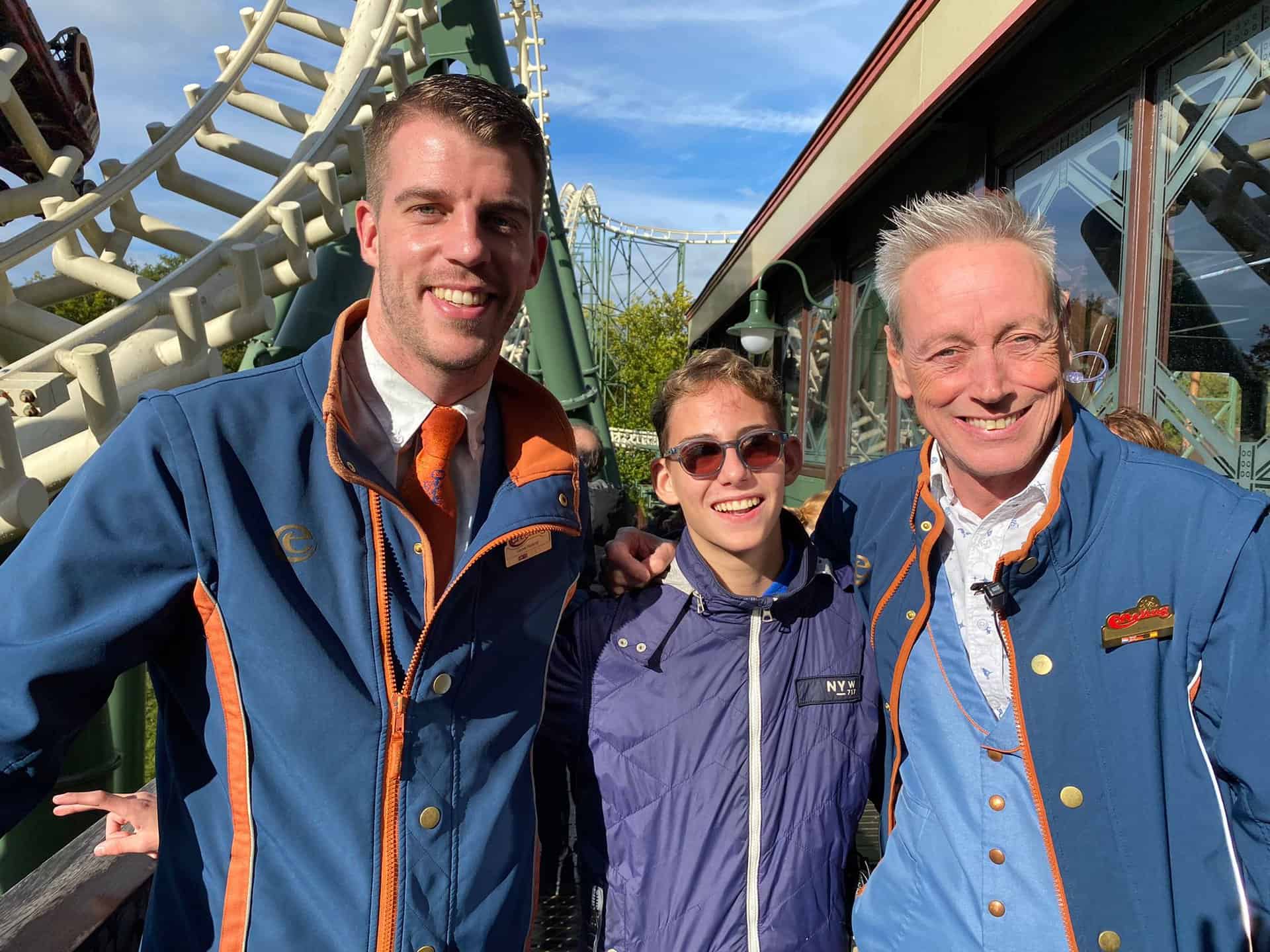 Lucas ‘bestuurt’ de Python in de Efteling – Oppepper4all