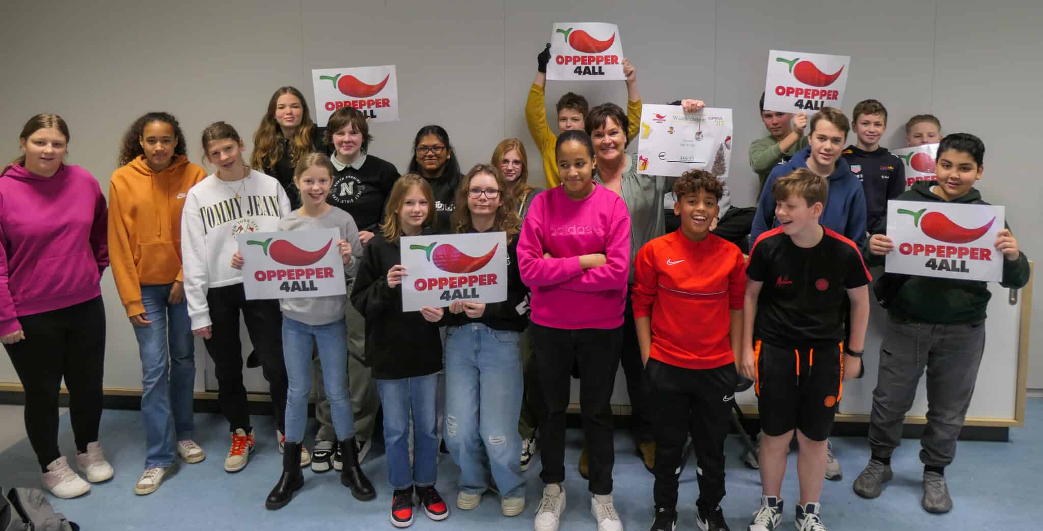 Campus013 haalt € 360,= op voor het goede doel. – Oppepper4all